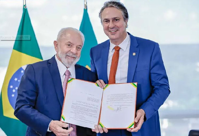 Lula sanciona lei para valorização de professores