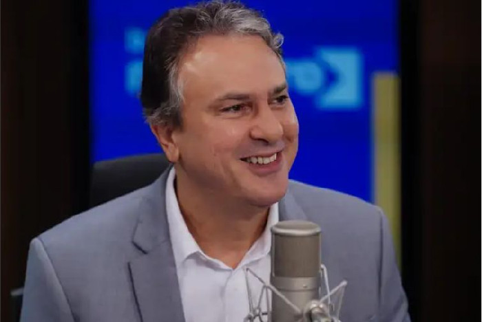 Mec ofertará 60 mil bolsas a educadores do Programa Brasil Alfabetizado