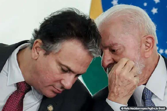 Melhorar piso do magistério deve ser prioridade nacional