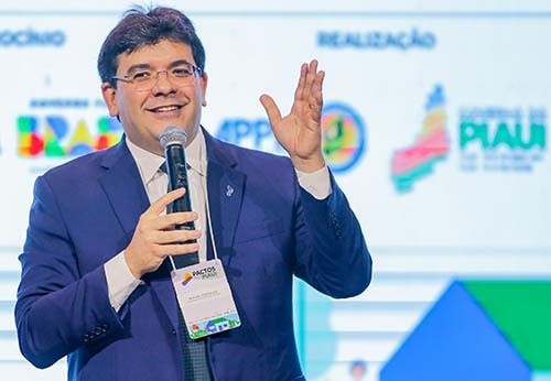 Professor alerta sobre proposta de "reajuste linear" para 2025