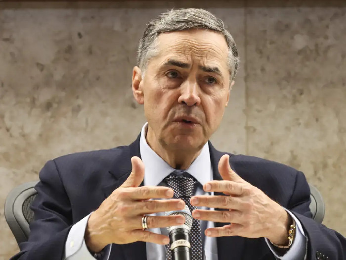 No mínimo, 1/3 da jornada do(a) professor(a) deve ser para atividades ...